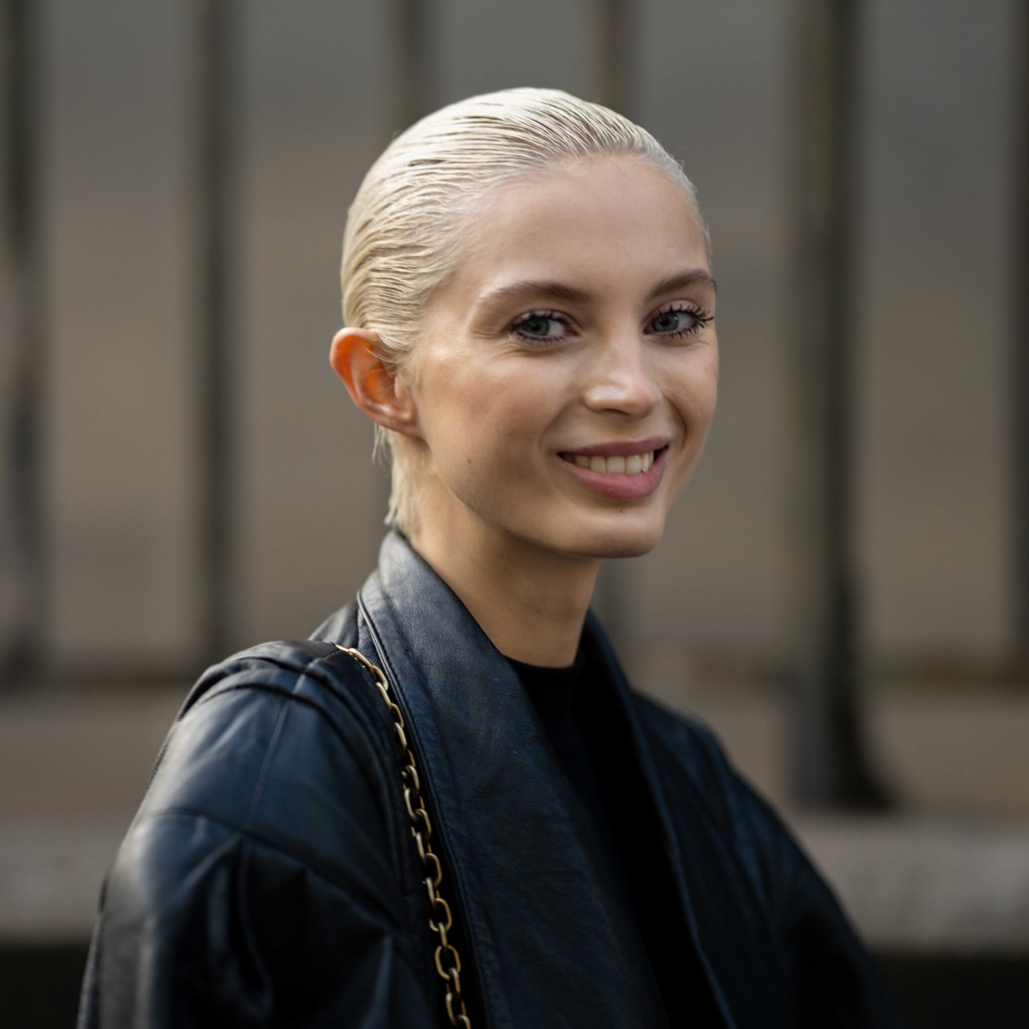 Model Street Style after Givenchy Paris Fashion Week SS23 - London et Paris